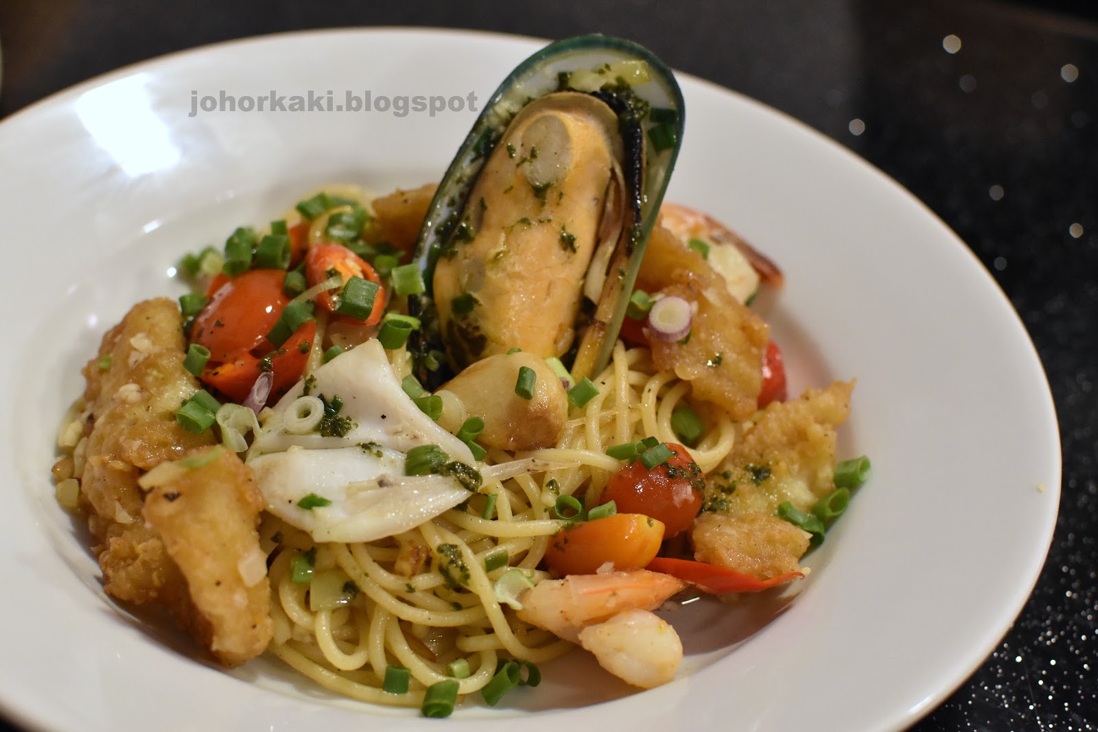 Lemon Tree Homegrown Family Friendly Restaurant in Taman Melodies ...