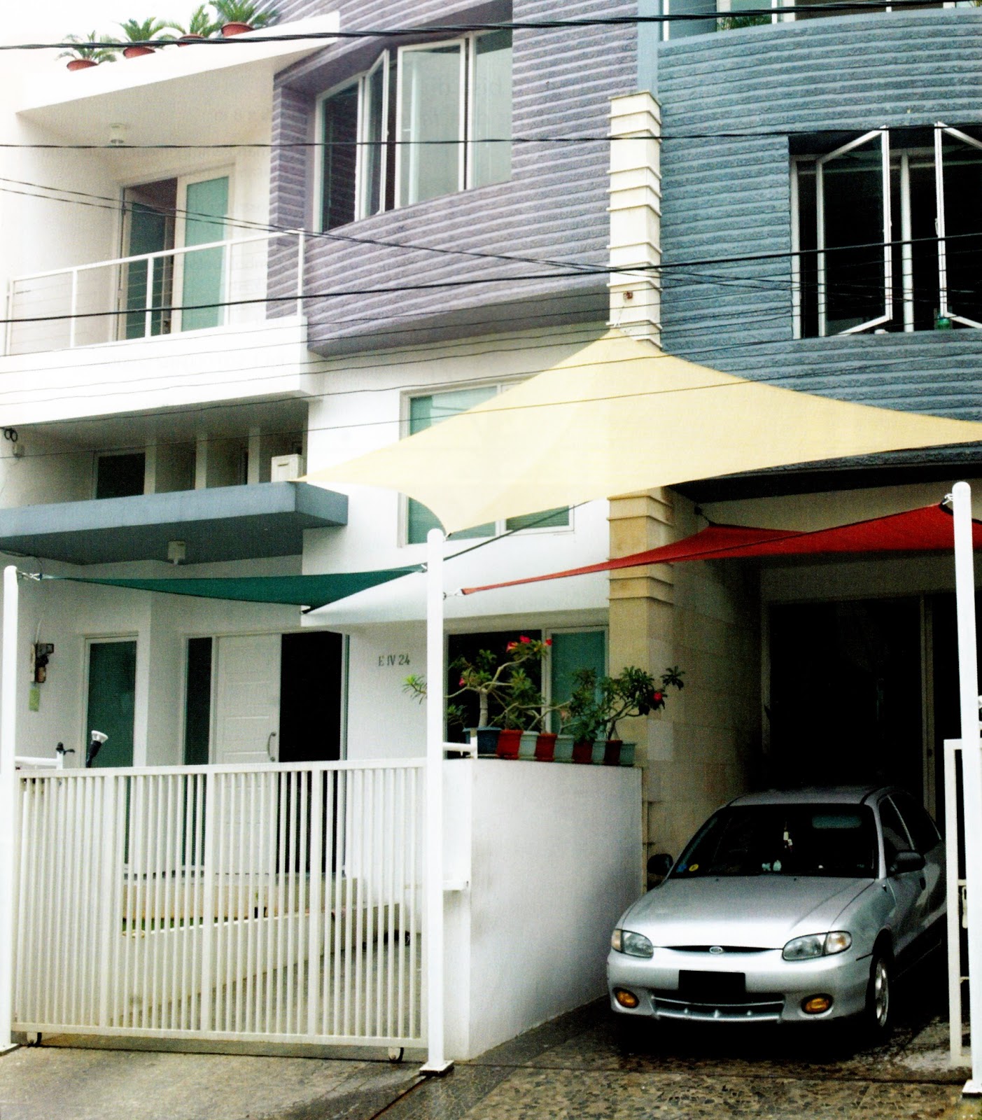 Desain Atap Carport Warna-warni (Shade Sail) | Rumah Idaman Kita