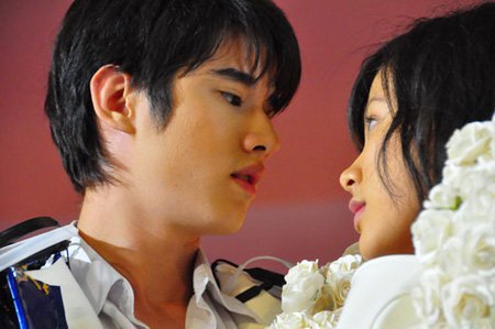 a Little Room of Lida Rahim: :: 'First Love' Thai Movie.. Layannnnnnn
