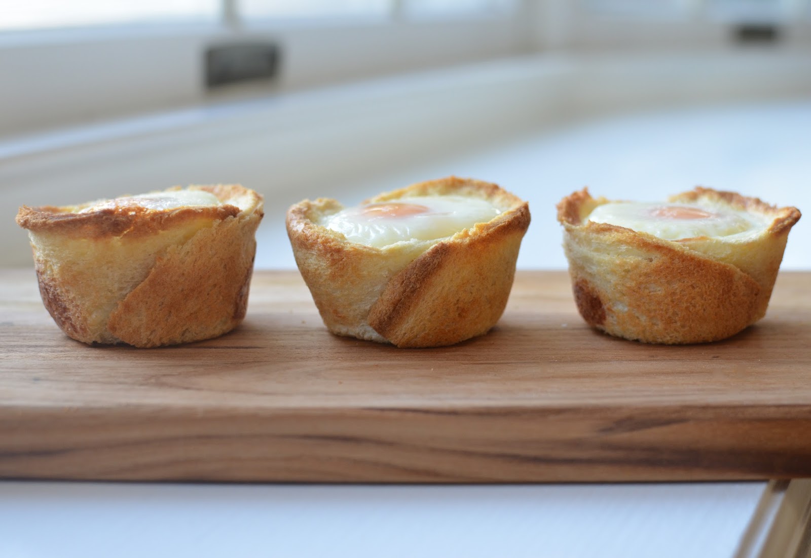 Playing with Flour: Egg and toast cups