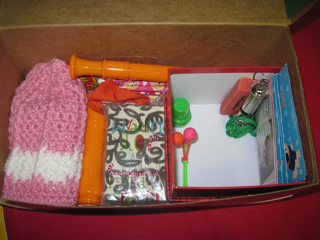Simply Shoeboxes: How to Pack a FULL OCC Go Box for a 10-14 Year Old Girl