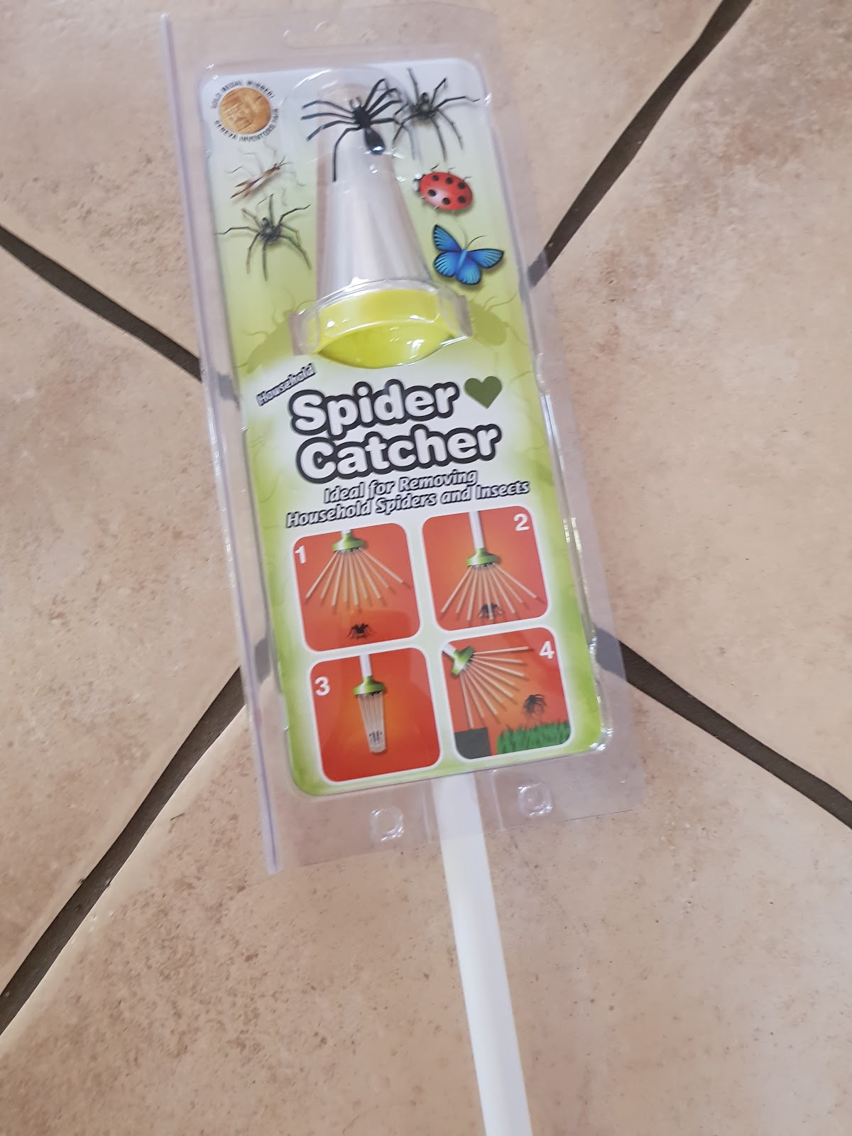 Blogging Beautifully: Spider Catcher *Review*