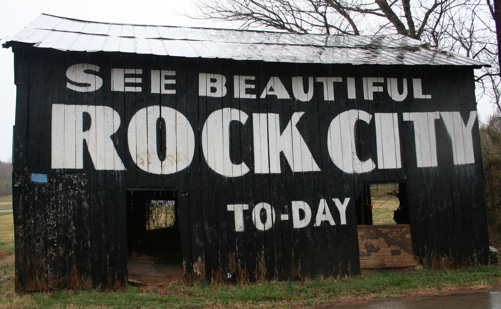 The Carpetbagger: Rock City: The Ultimate Southern Roadside Attraction