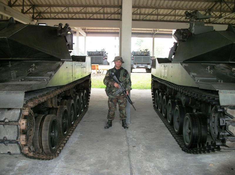 THAIDEFENSE-NEWS: COMMANDO STINGRAY & BBGUN