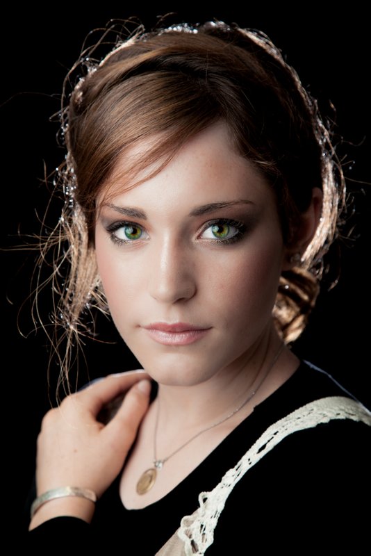 Makeup by Lia Veffer