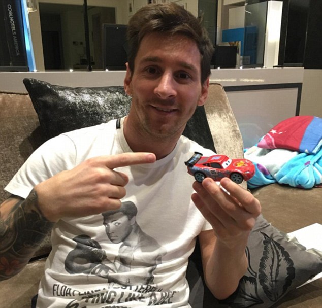 Five of Lionel Messi's Cars - the First One is "Wow", the Last One is ...