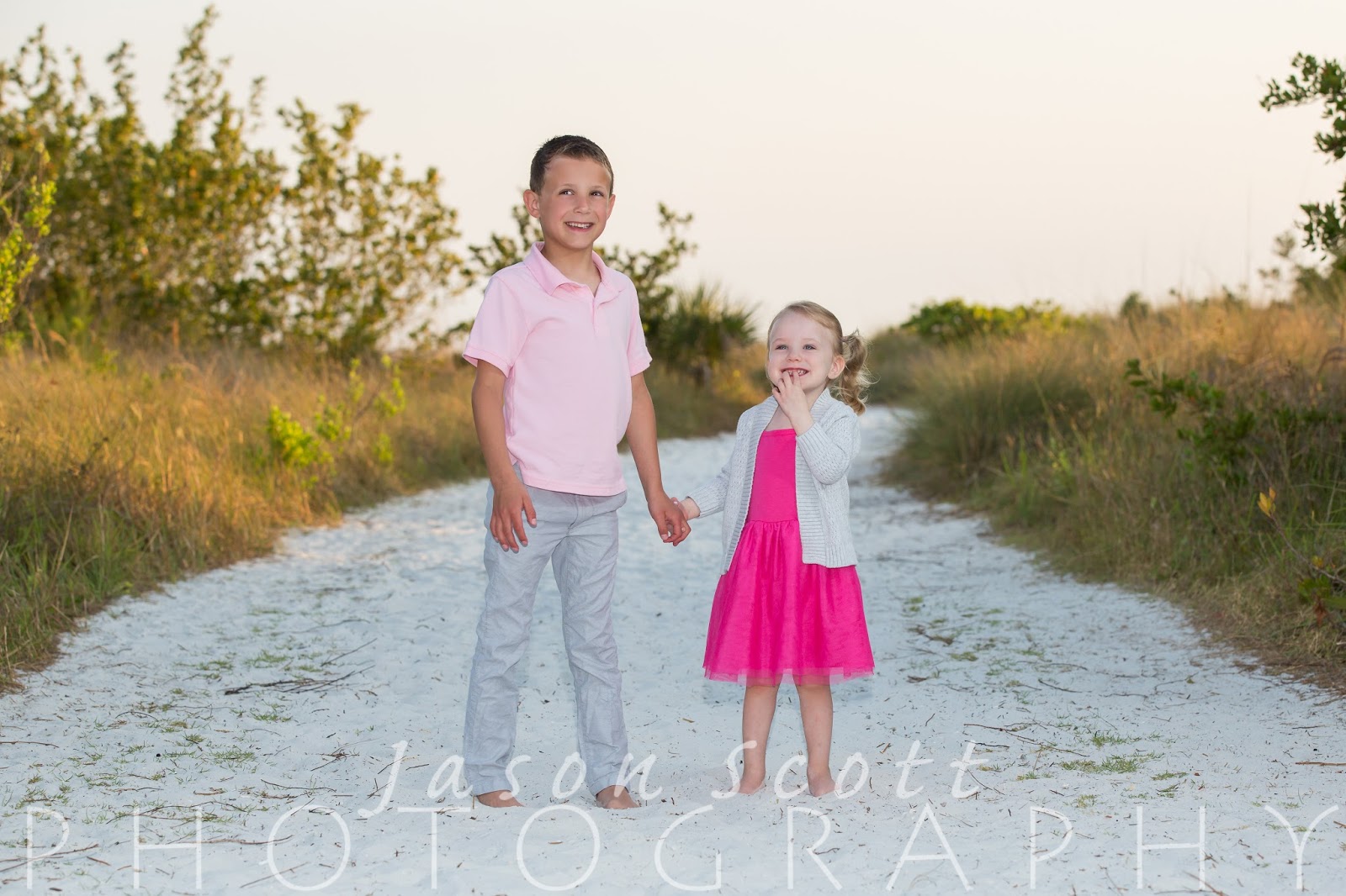 Siesta Key Beach Portraits - Flick Family | Jason Scott Photography