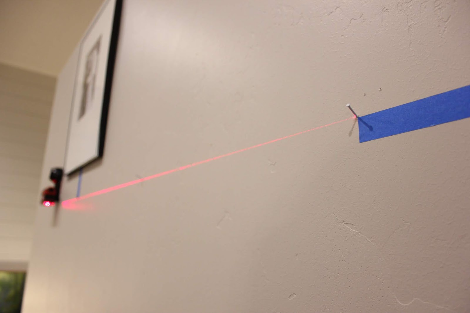 How to hang a symmetrical gallery wall | 320 * Sycamore