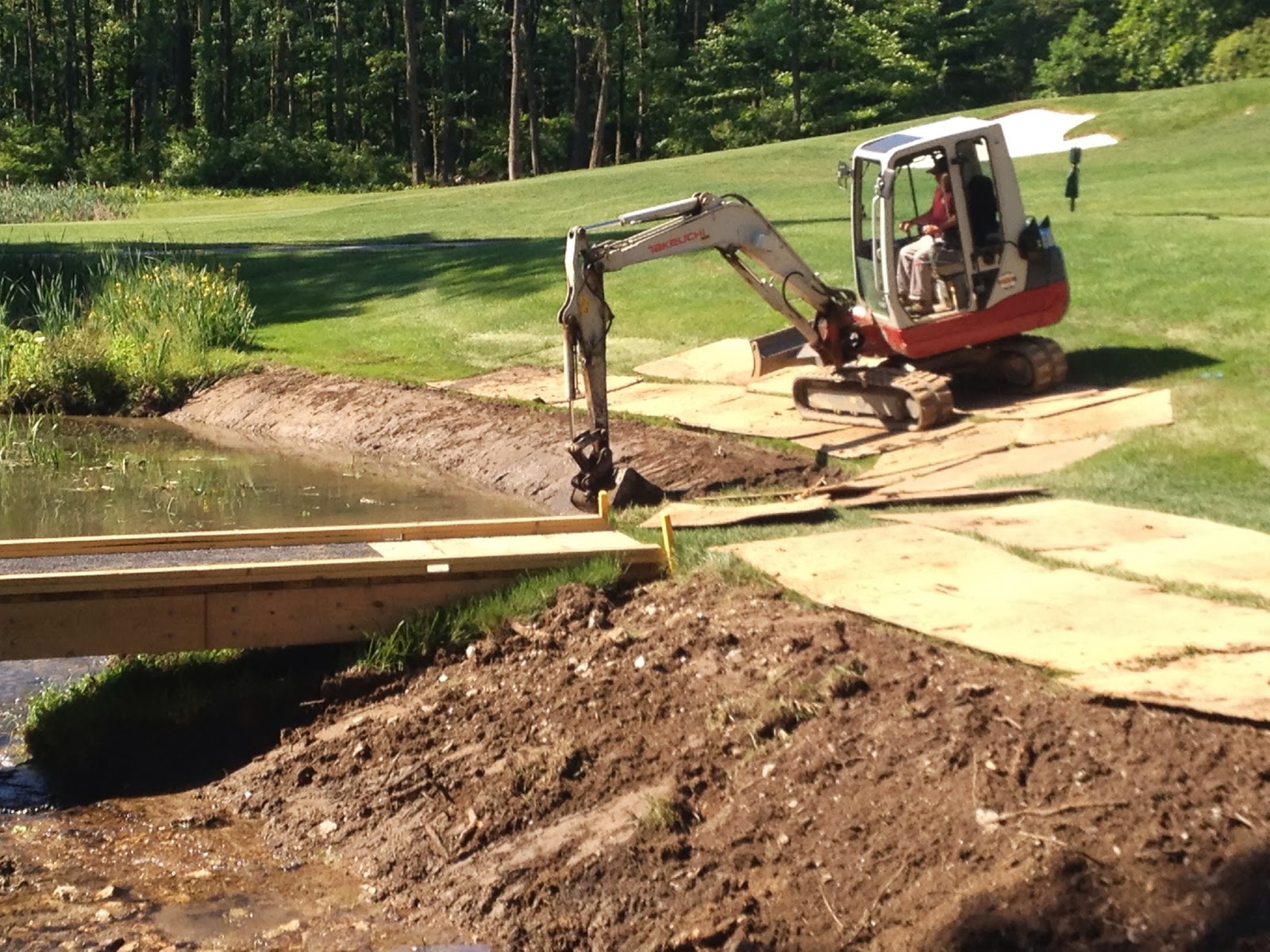 Golf Course Maintenance : Creek Bank Restoration