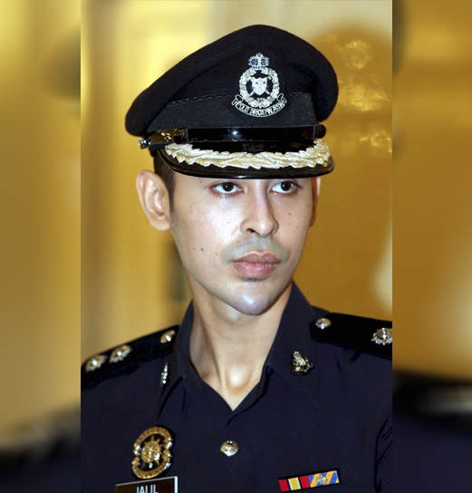 Tunku Jalil jalani latihan lasak UTK PDRM ~ SALUTE! Sang Saka Biru