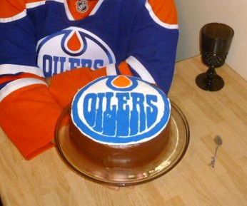 Lainycakes: Edmonton Oilers Birthday Cake Using Frozen Buttercream ...