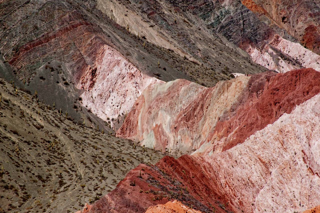 Cerro de los Siete Colores - The Hill of Seven Colors ~ Kuriositas
