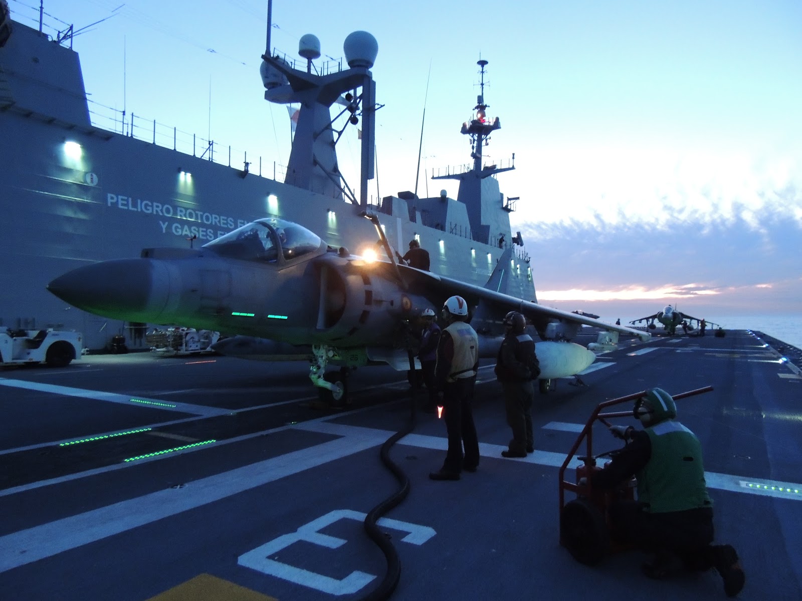 SNAFU!: Night Time Harrier Ops on the LHD Juan Carlos & it looks like ...