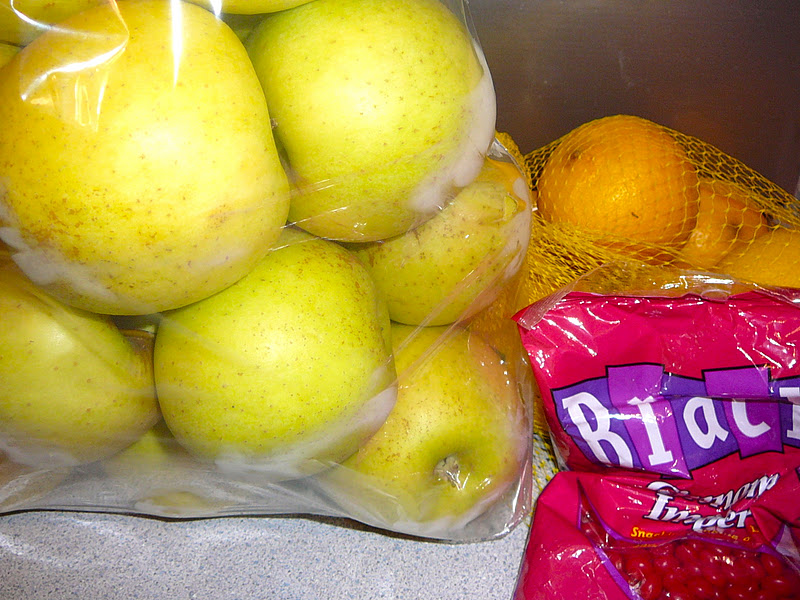 The Hidden Pantry: Canning Pink Candy Applesauce