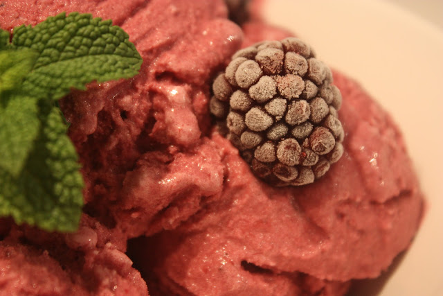 Cookeate: Helado de Mora