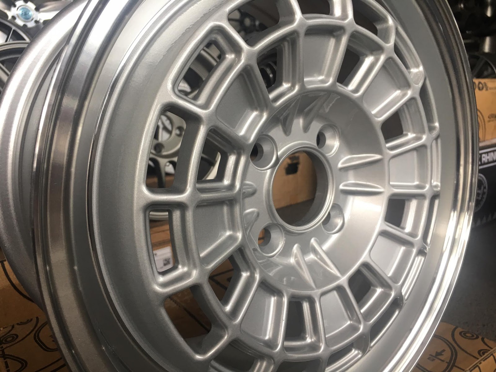 JDMbits: Retro Classic Style Rota HB10 Alloy Wheels!