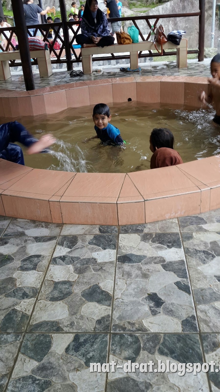 MAT DRAT: Poring Hot Springs Ranau Sabah