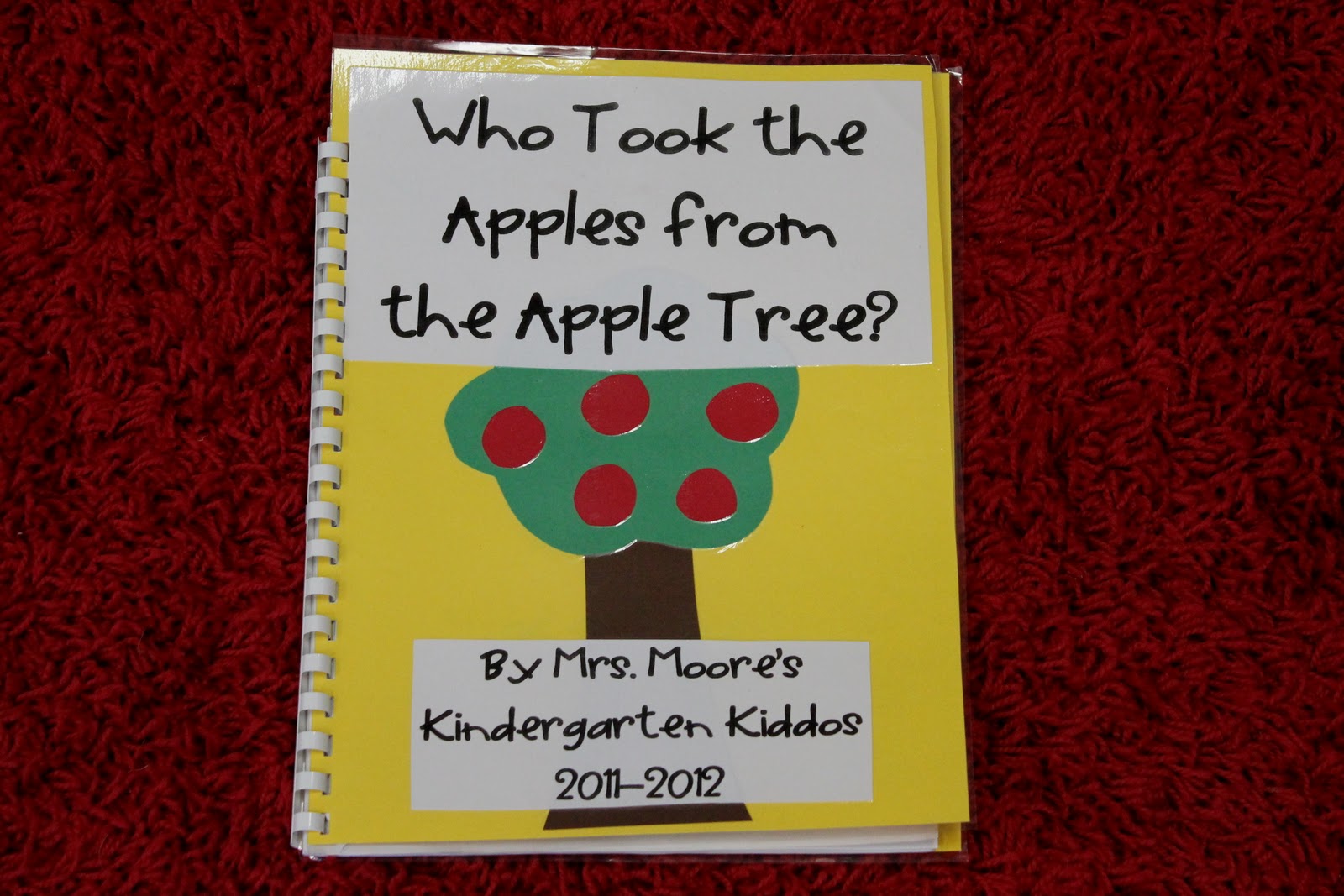 K-1 Teaching Besties: Classroom Books Freebie!