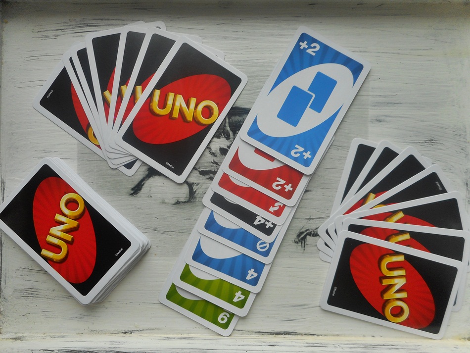 Blog książkowy dla dzieci i dorosłych: Gra UNO