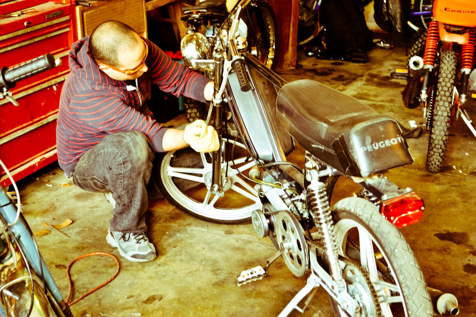 Home Alone with Mopeds.: MONO Presents: Return to 50cc Cylinders. WHO DAT!?