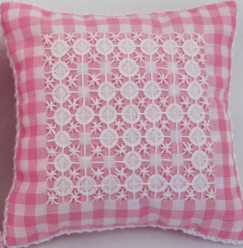 Lyn's Needlecase: Australian Cross Stitch and Chicken Scratch - Gingham ...