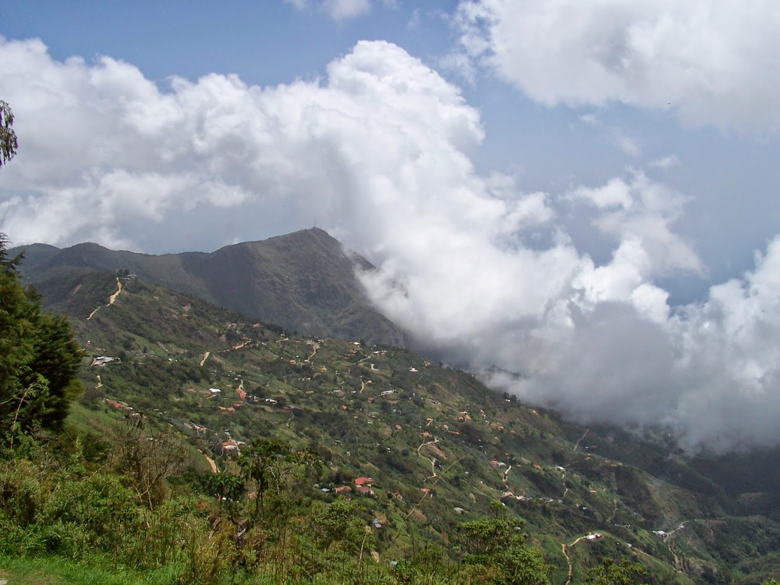 Los Viajes de Montenegro: Galipán: Romanticismo de montaña y buena ...