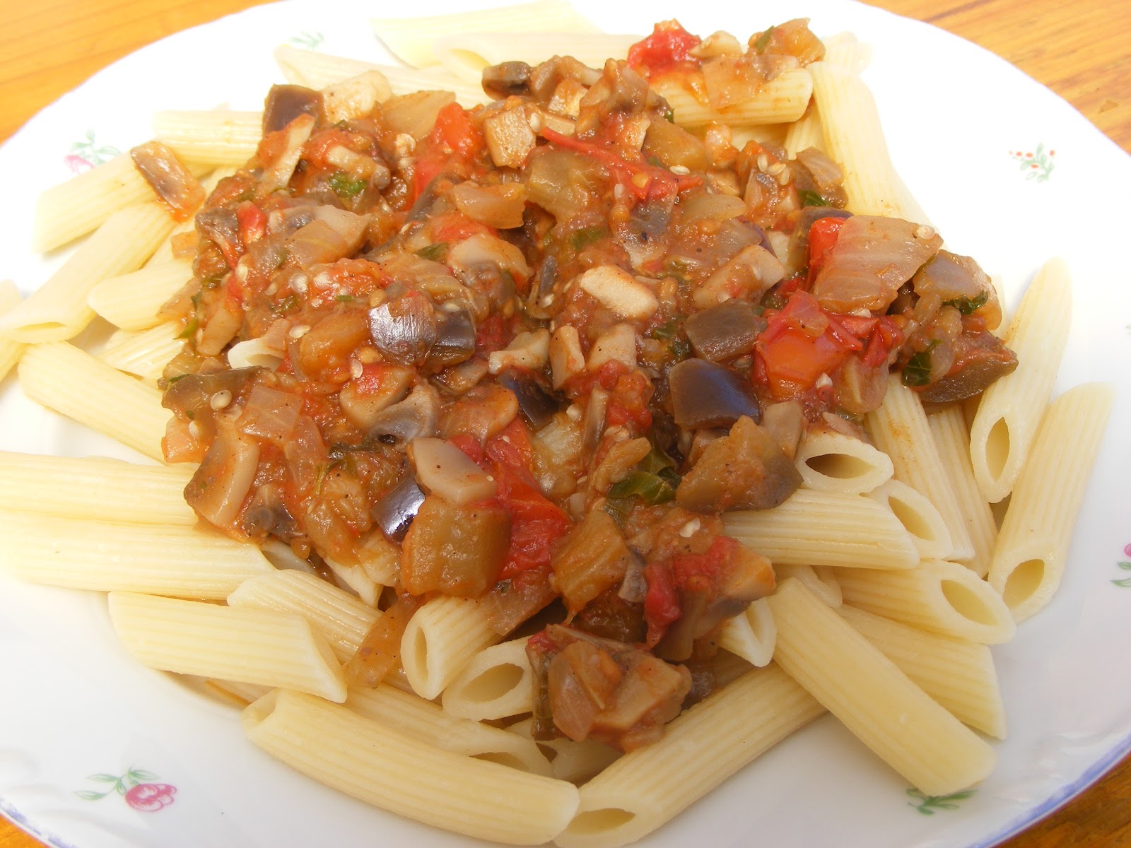 Picurkonyha: Padlizsános-gombás ragu penne tésztával