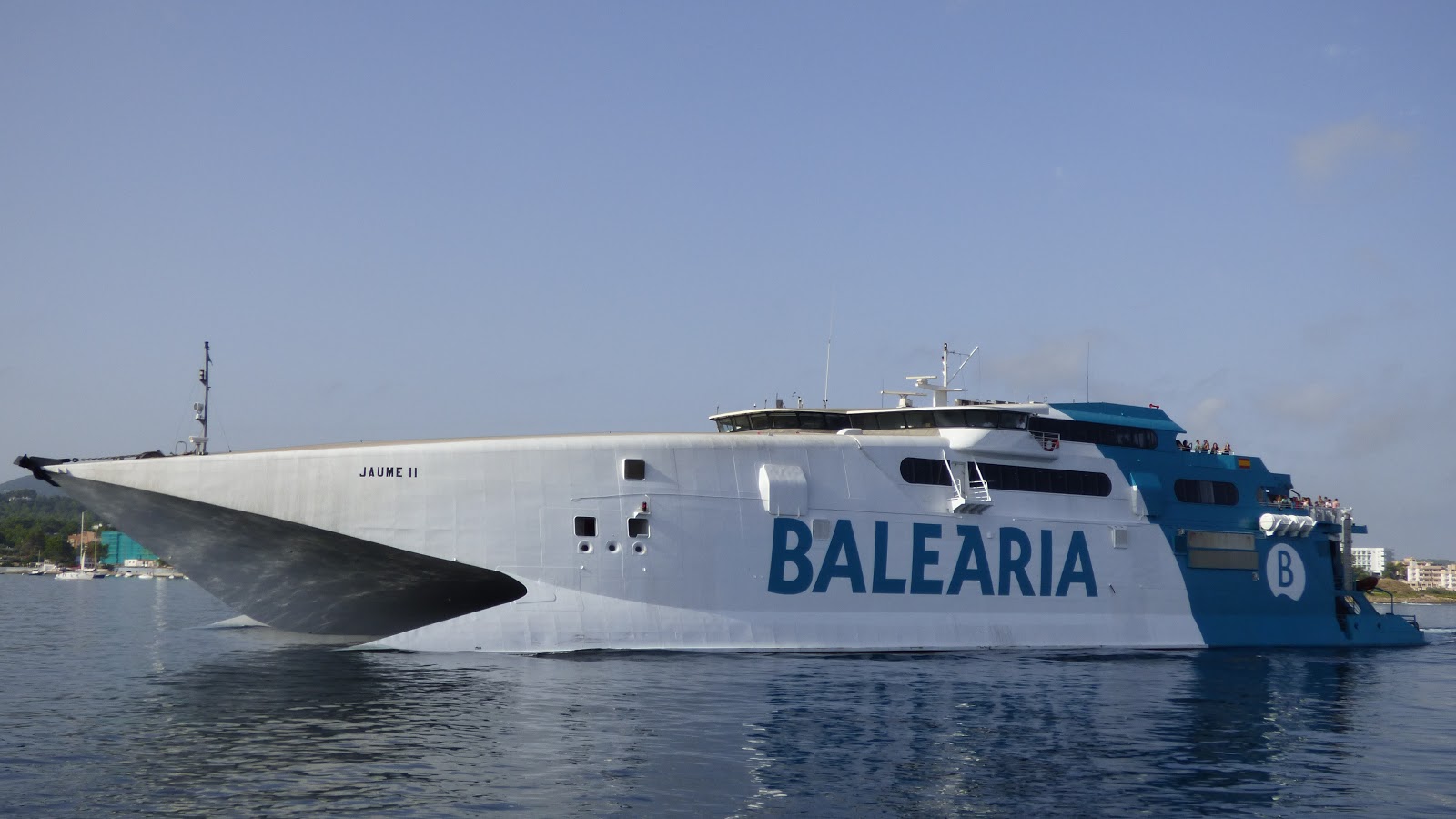 FERRYBALEAR: La Naviera Baleària, amplía el Dénia-Sant Antoni, hasta el ...