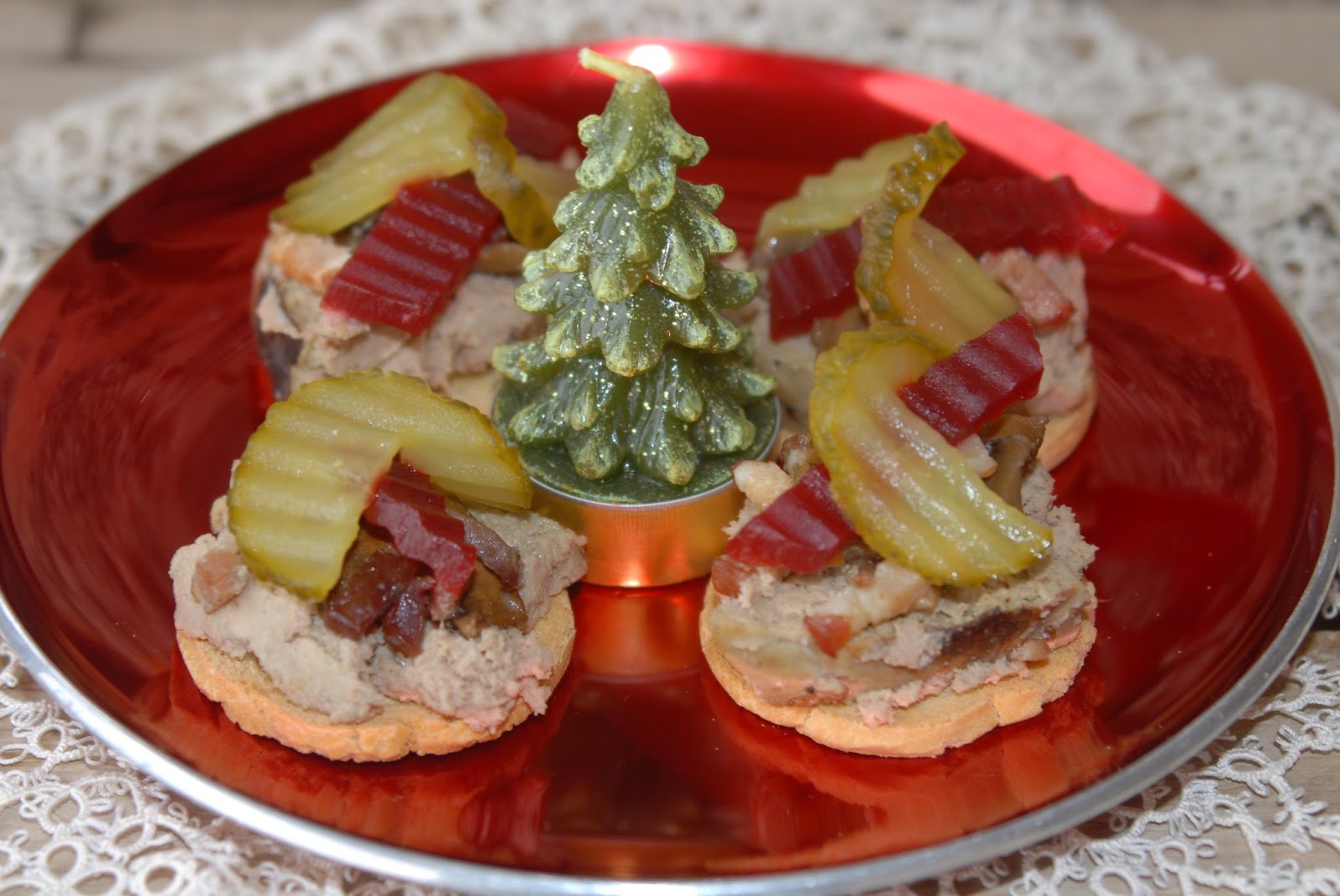 Bakemester Snipp: Fredagsjuletapasen; Leverpostei med bacon og sjampinjong