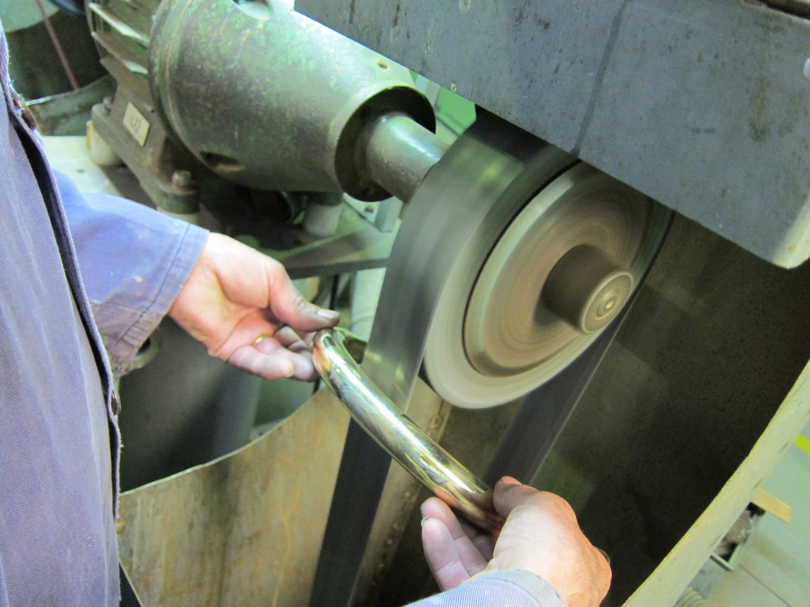 Tube Polishing & Tube Finishing Machines: ML30 Faucets Polishing Machine