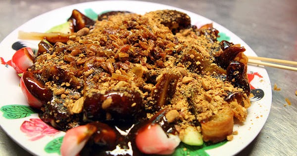 Victory Belongs To The Most Persevering: Best ROJAK in PENANG ! 槟城最著名水果囉惹！