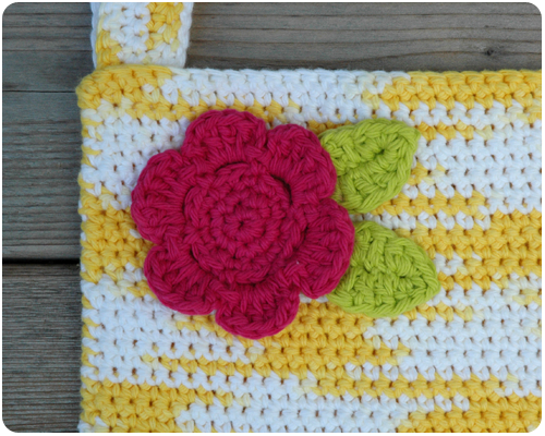 Crafty Cucumber: Crochet Purse & Pattern