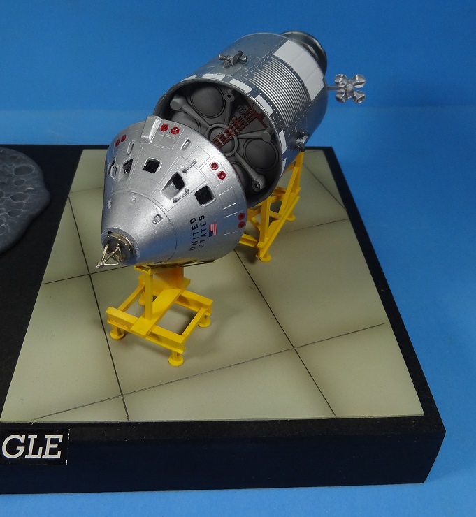 Plastic Models on the Internet: Spacecraft vol.8: Apollo Columbia & Eagle