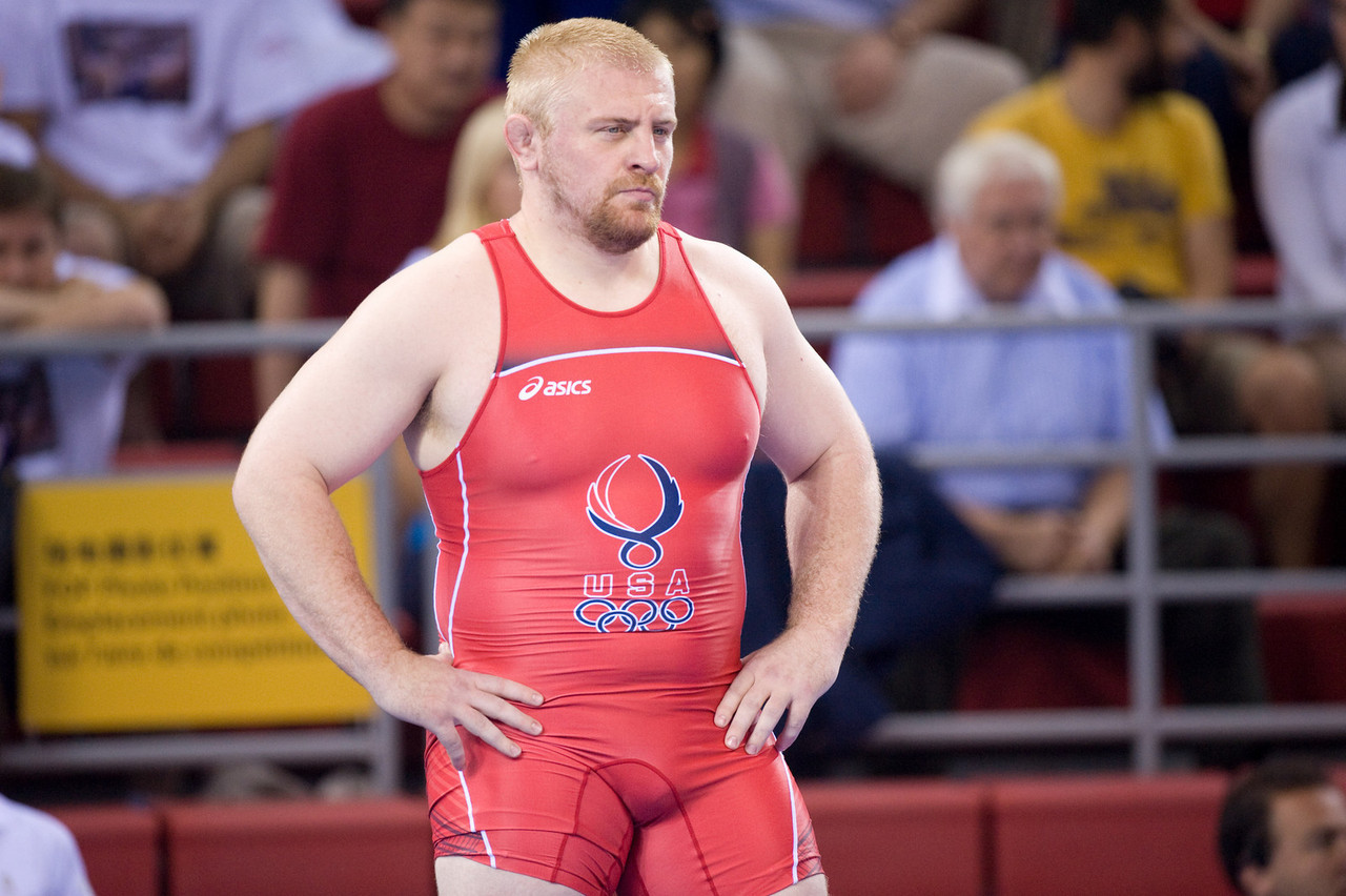 Mature & Bearmen Hideaway: Bear Bulls