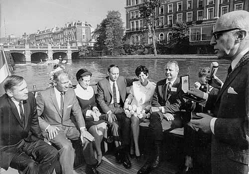 SPACE RELICS: Le Goodwill Flight Tour de l'équipage Apollo 11