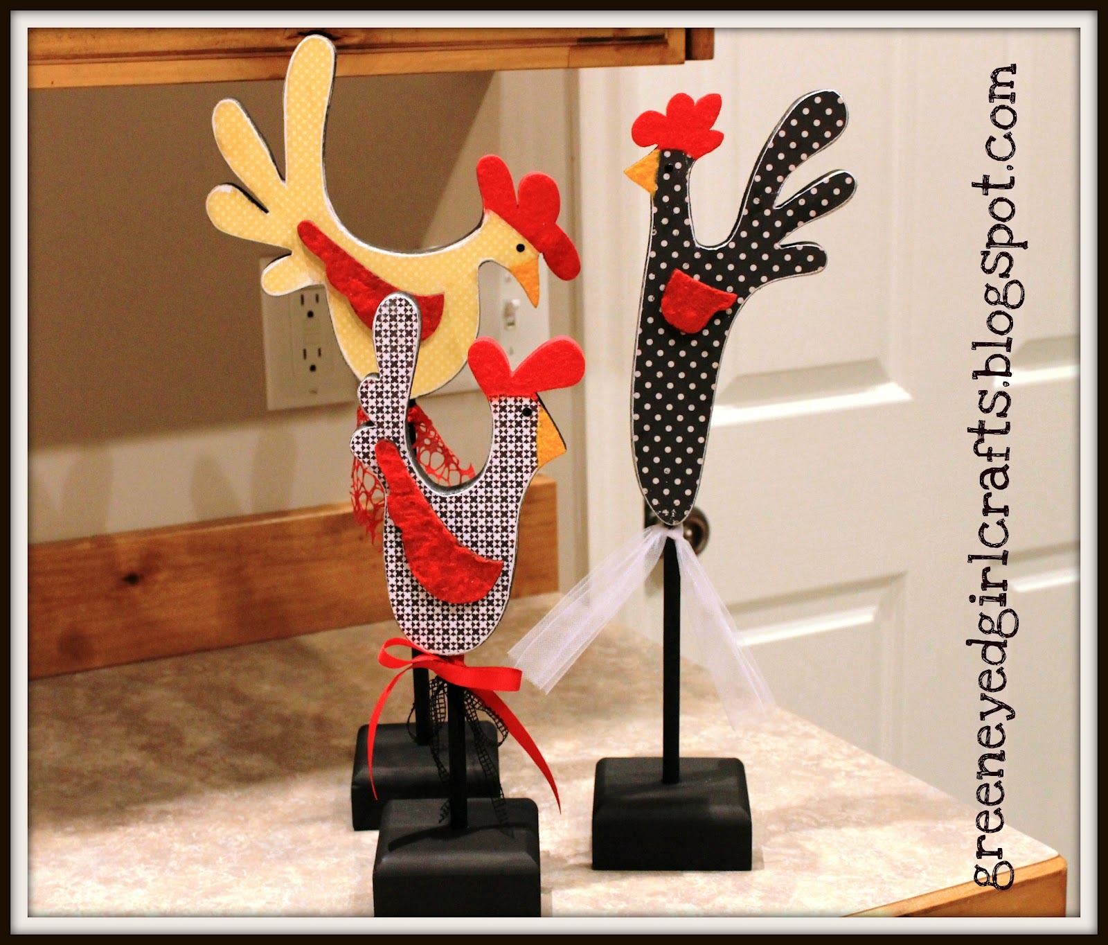 Green Eyed Girl Crafts: Wood Roosters...