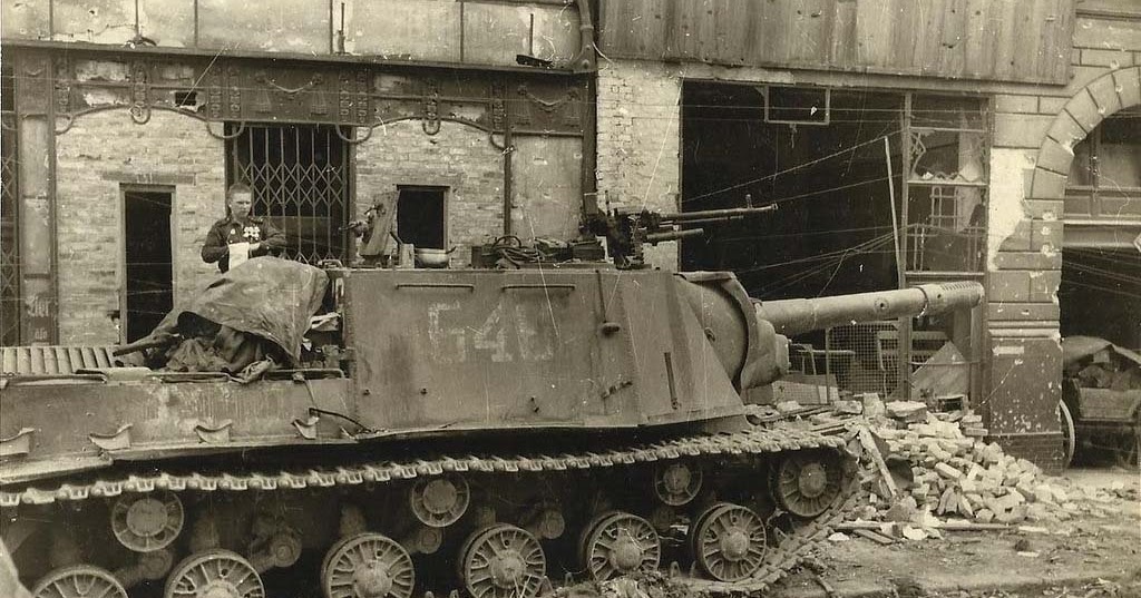 FDRA - Fuerza Terrestre: SPH: El interior del ISU-152 soviético