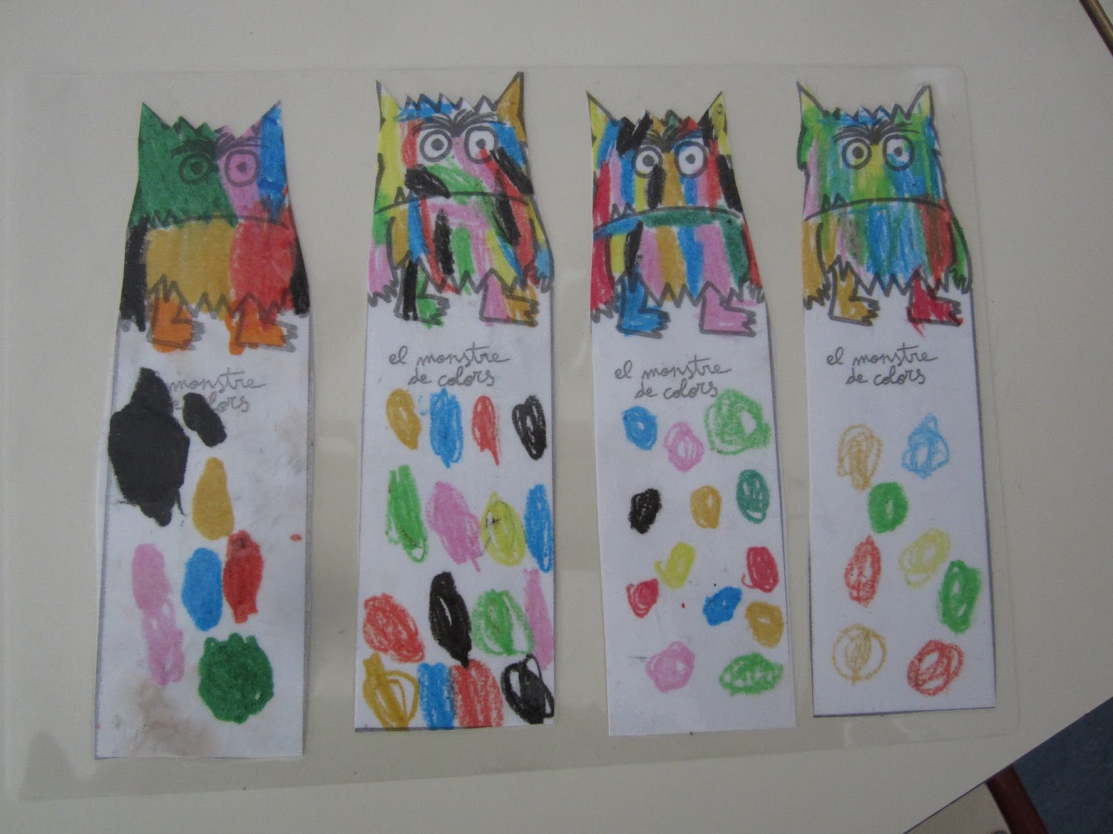 CRECIENDO FELICES: MARCAPÁGINAS DEL MONSTRUO DE COLORES