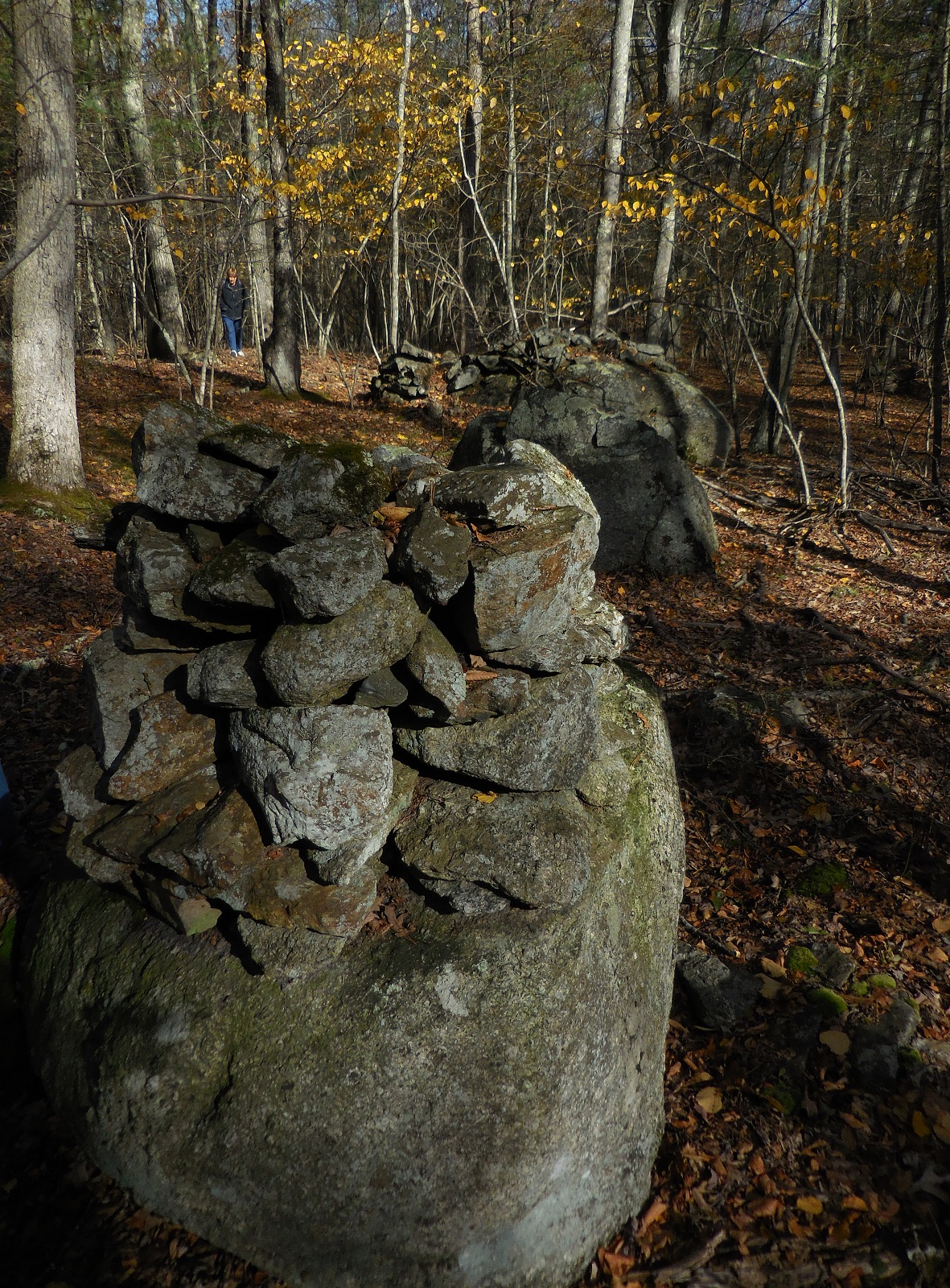 Burger's Onion: Mystery Stone Structures in Connecticut