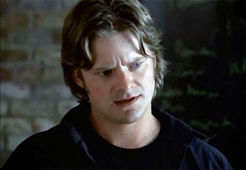 Tales of the Easily Distracted: SHATTERED GLASS: All the Prevaricator's Men