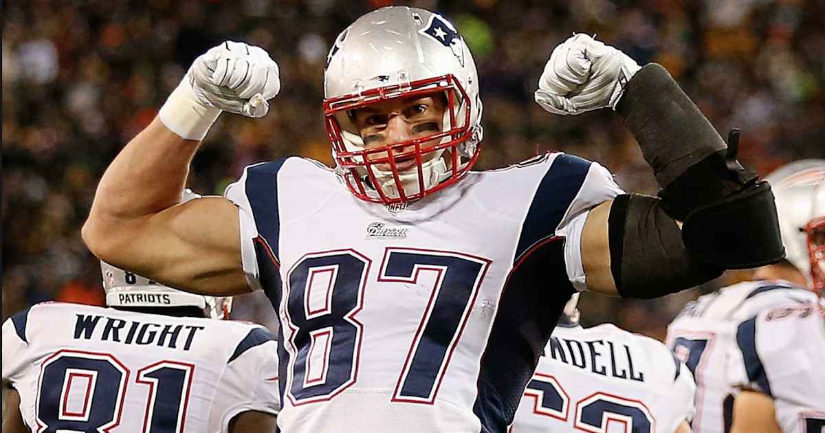 Report: Gronk will return to Patriots in 2018