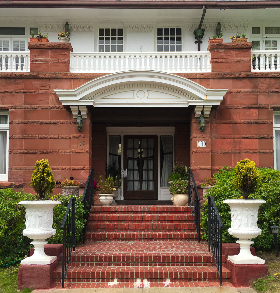 SAN FRANCISCO DAILY PHOTO: 140 Cedro Ave, Ingleside Terrace