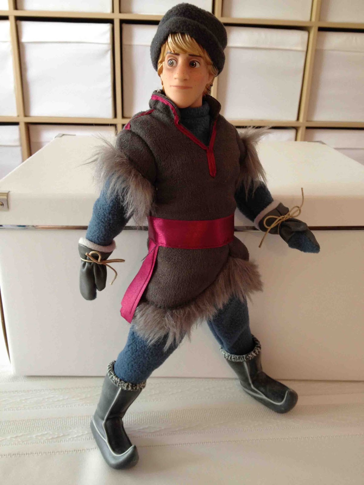 Casey Robin's Dollyanna: Disney Store Doll Review: Kristoff from "Frozen"