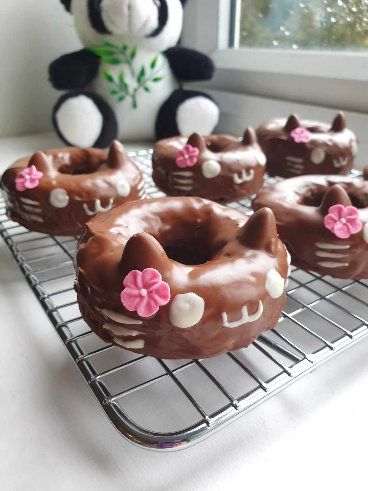 Baked Gluten Free Chocolate Doughnut Cats – Recipe
