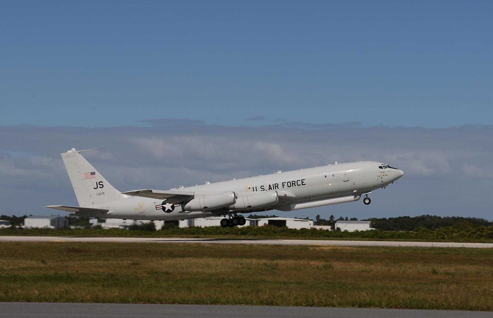 Naval Open Source INTelligence: U.S. Navy Hawkeye Crew Evaluated USAF's ...