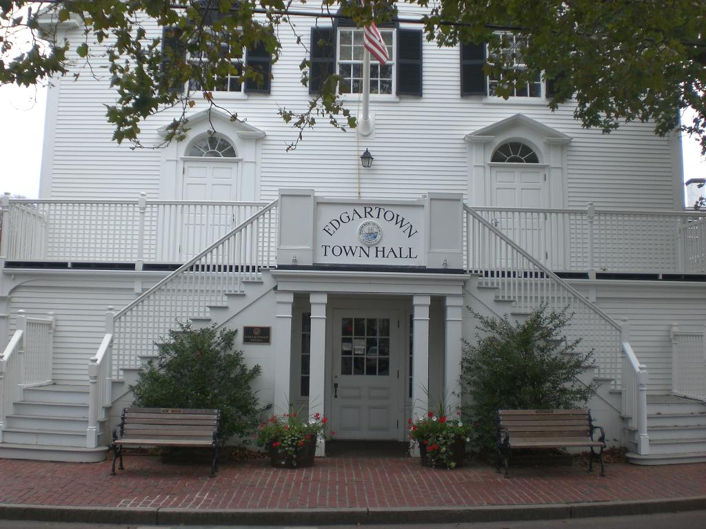 BLACK HOLE REVIEWS: JAWS filming locations, part 1 - Edgartown: Amity