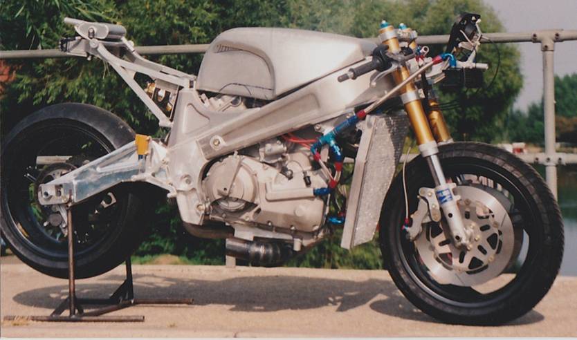 OddBike: Harley-Davidson VR1000 - God's Own Voice