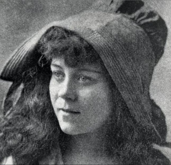 Mujerícolas: Loie Fuller. La Danza y la Luz