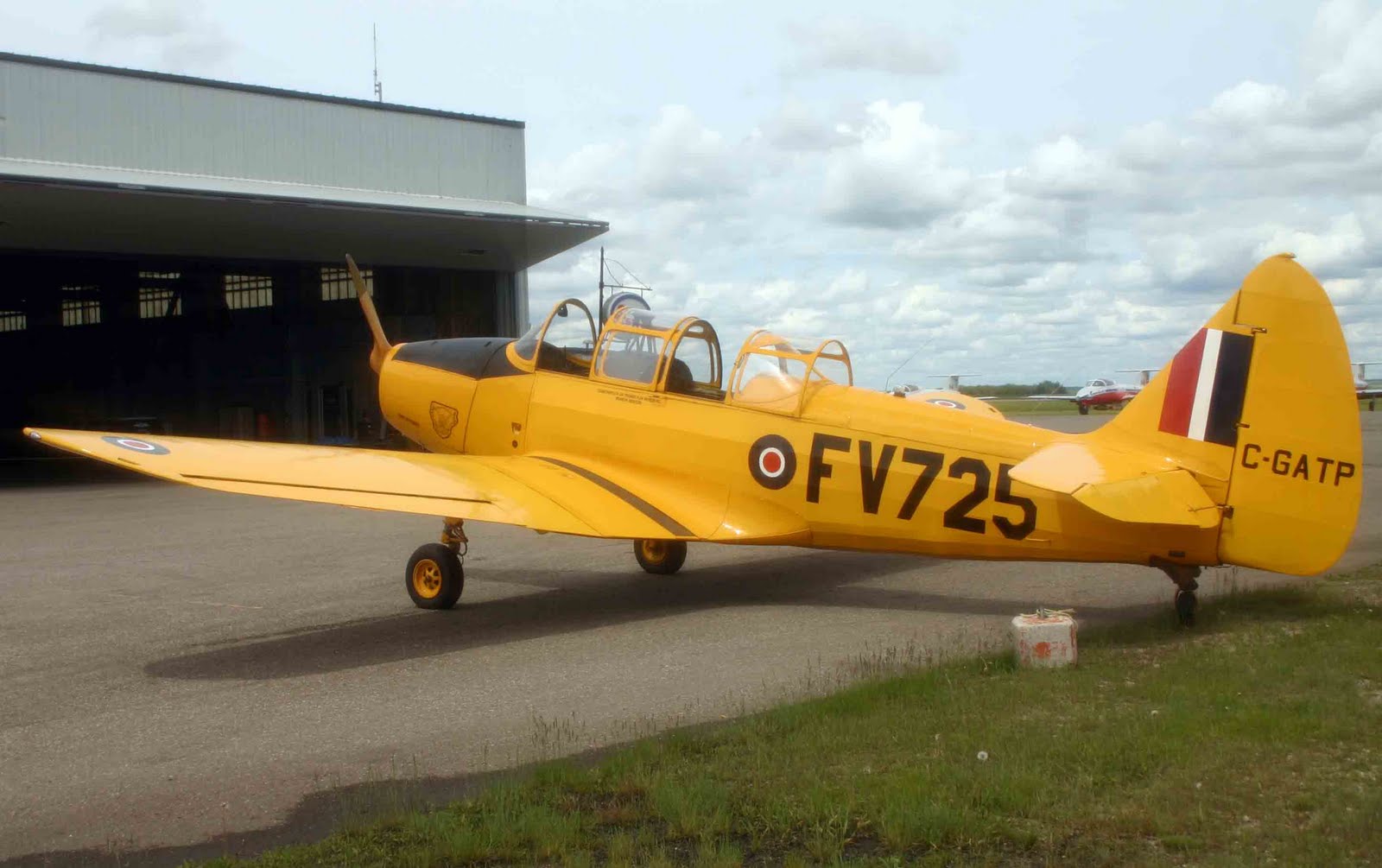 nhungdoicanh: Fairchild PT-26 Cornell