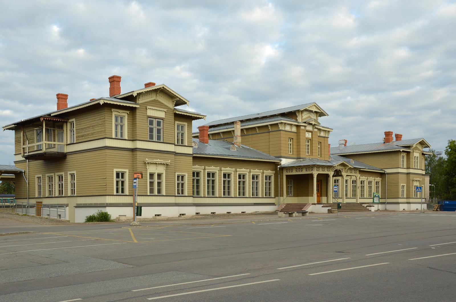 Estonia - Paradise of the North: A look at Tartu railway station